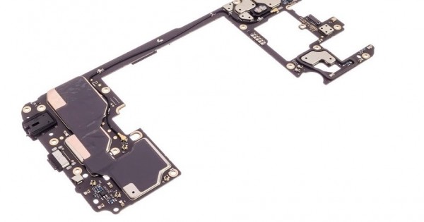 Motorola One Zoom 128GB Motherboard PCB Best Price - Cellspare